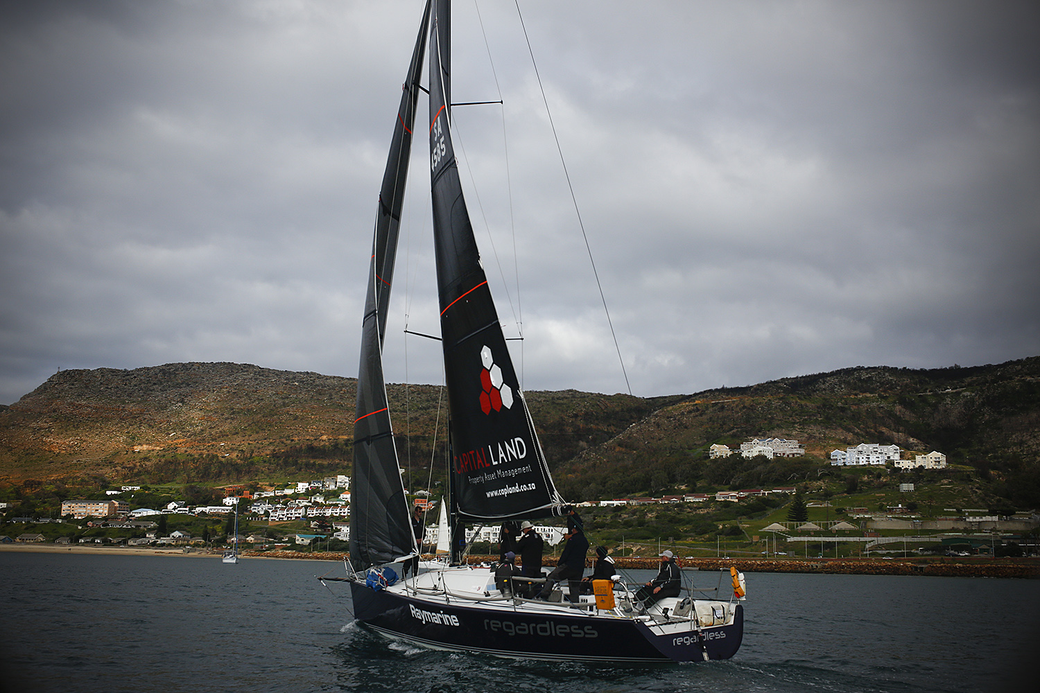photograph © nic bothma – Sail+Leisure